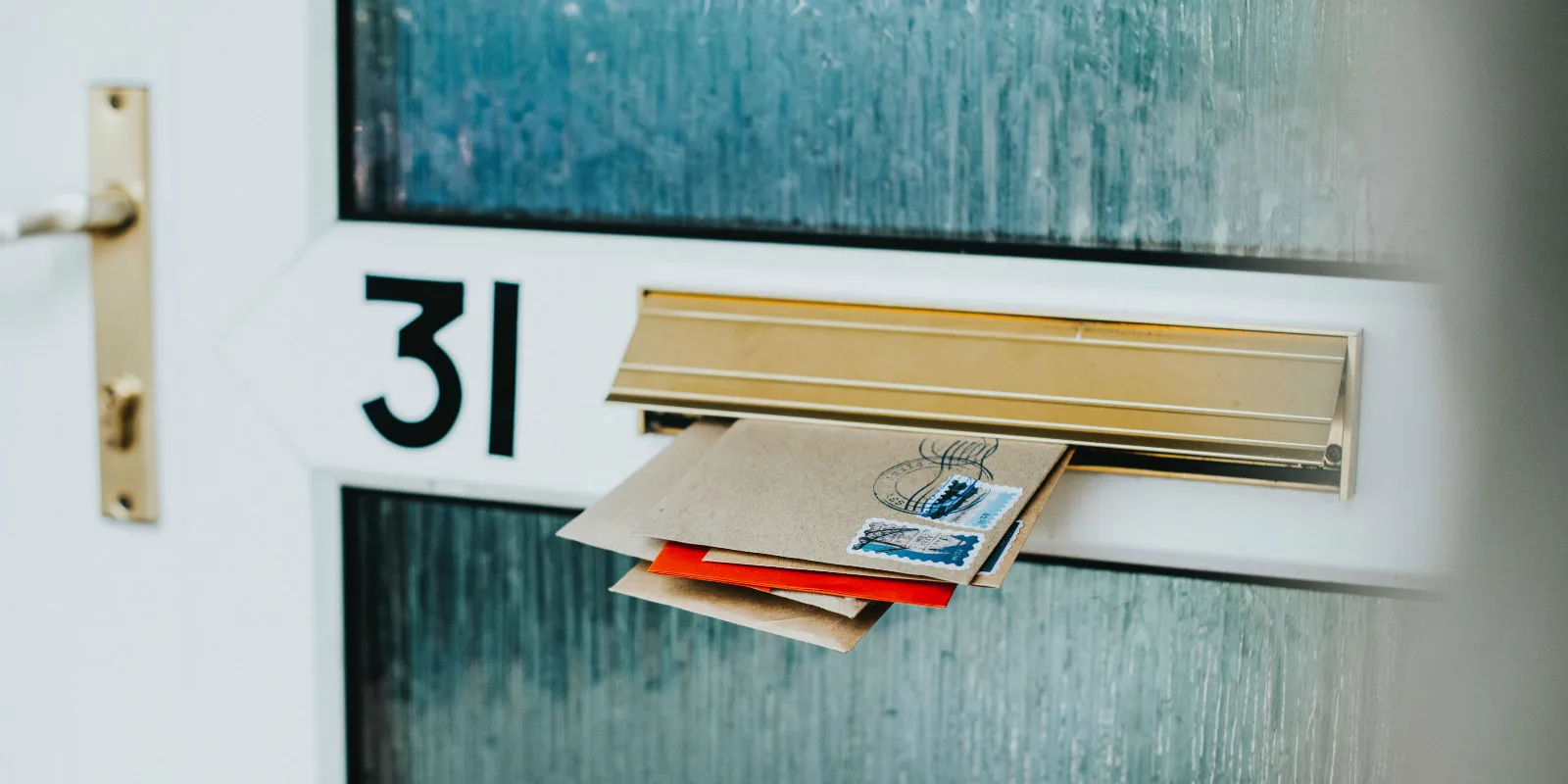 What is an Email Blast | 3 Tips on How to Send + 7 Examples ...