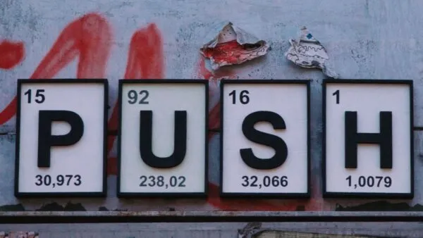 Web push notifications: what it is & how to implement them